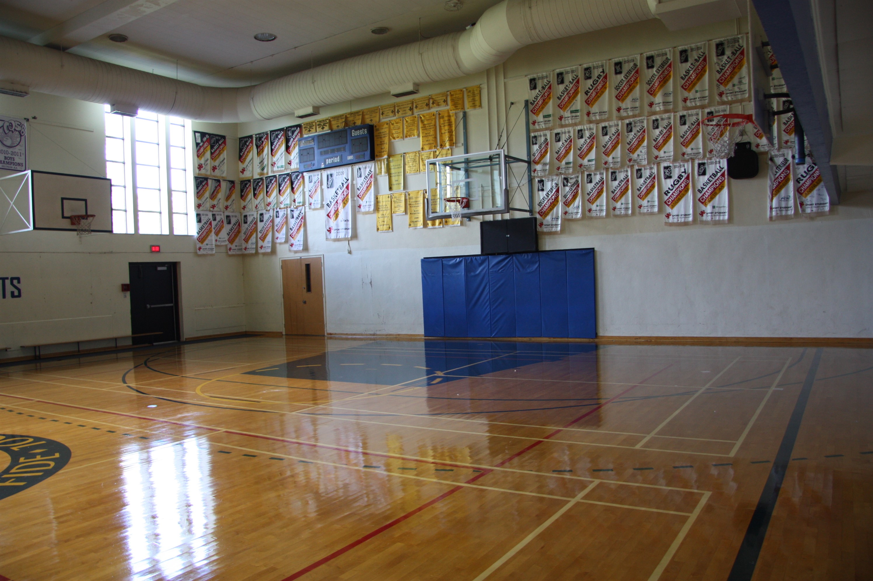 Locations Hub - Quebec High School