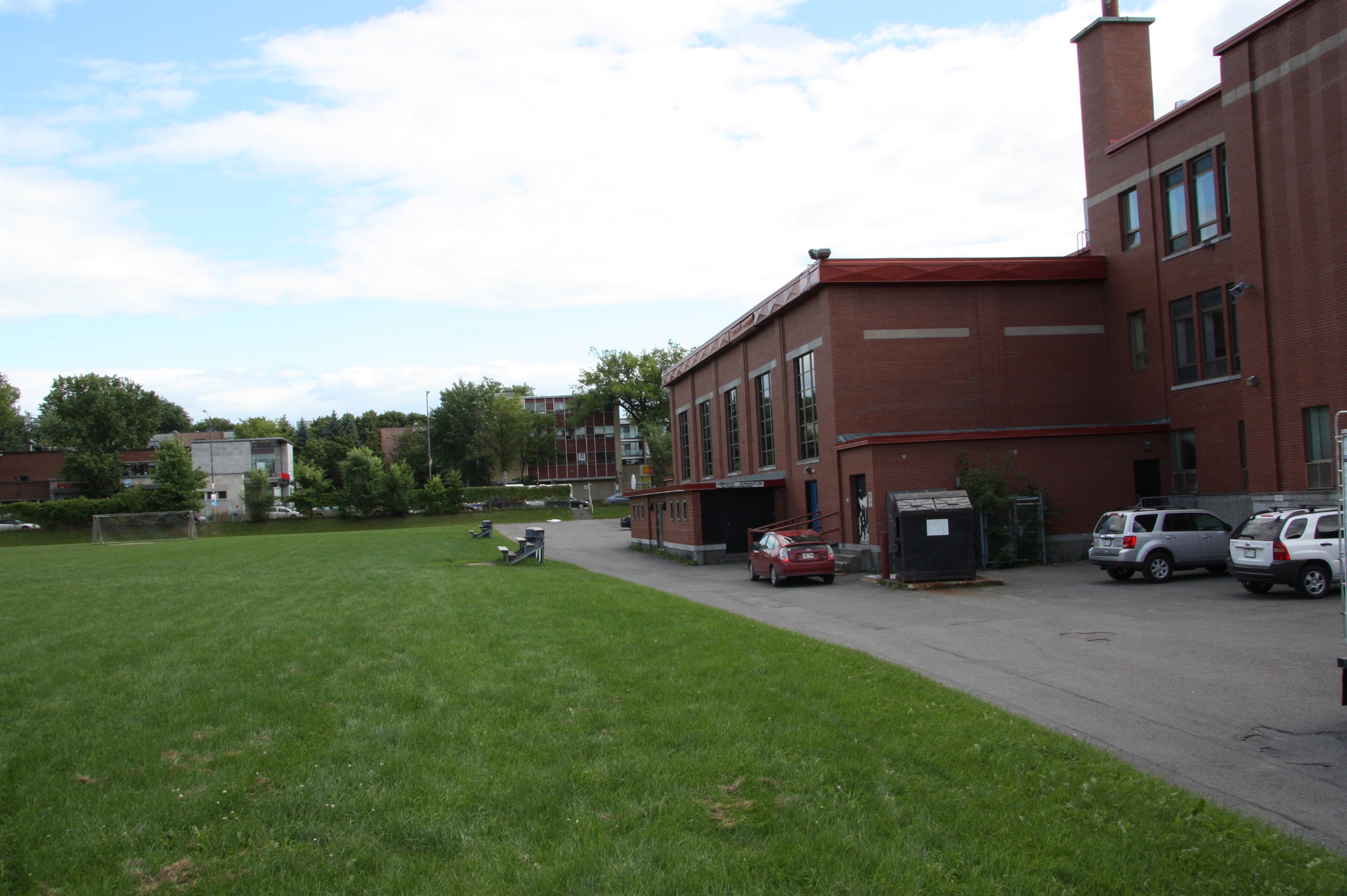 Locations Hub - Quebec High School
