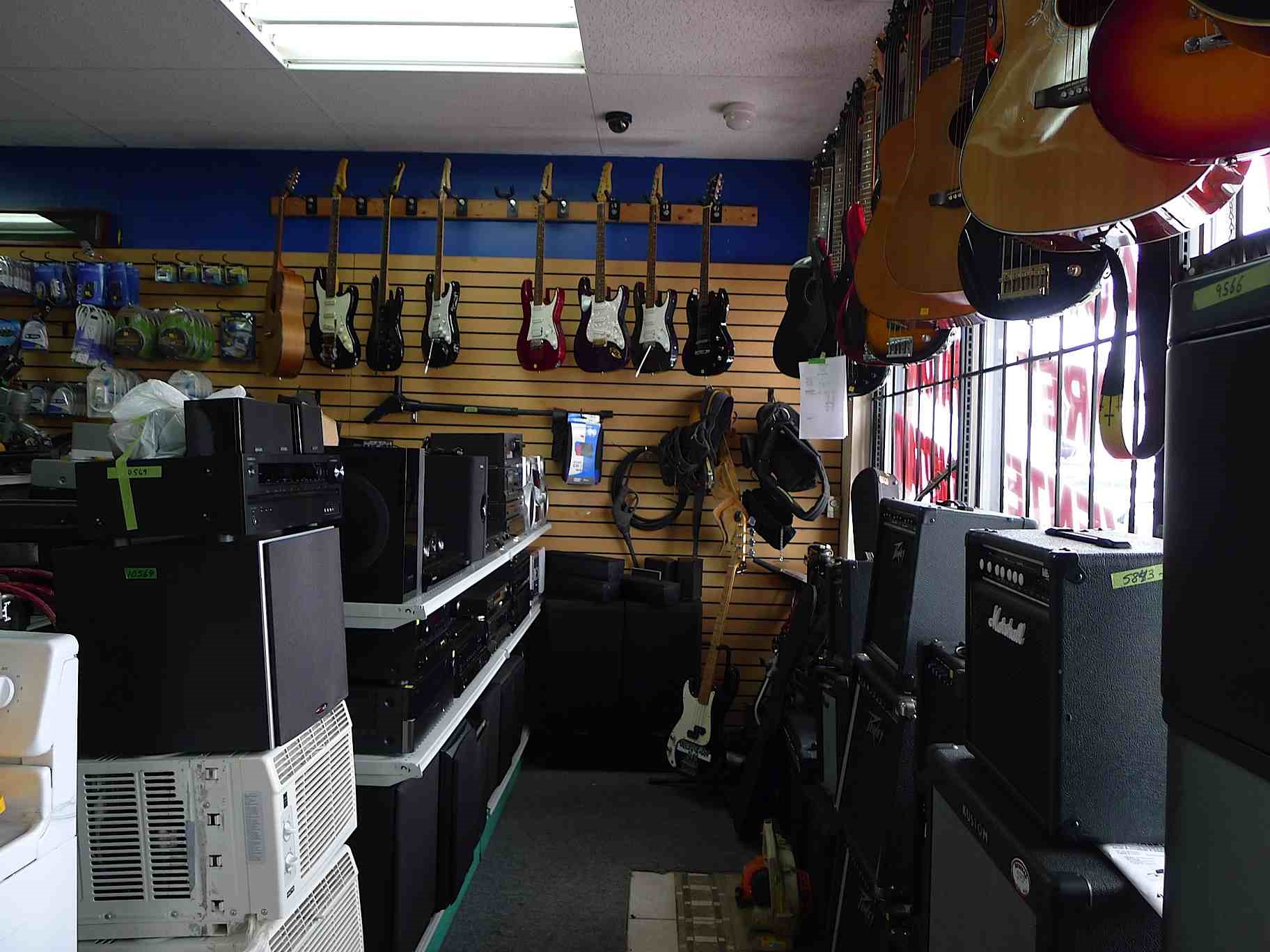 Locations Hub - Pawn shop comptant express